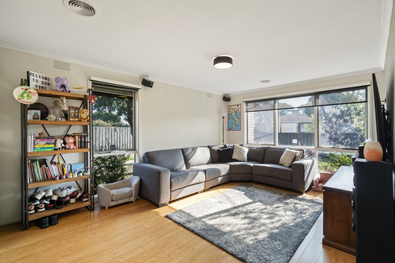 10 Holroyd Drive, Epping VIC 3076 - House For Rent | Domain