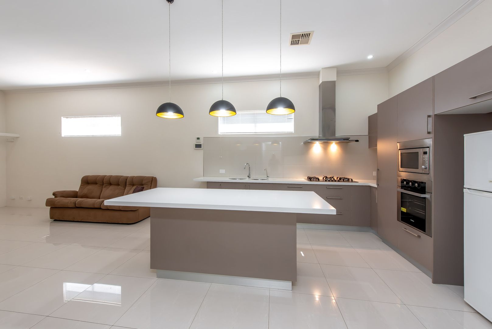 REAR/1 Colombo Street, Victoria Park WA 6100 - Semi-detached For Rent ...