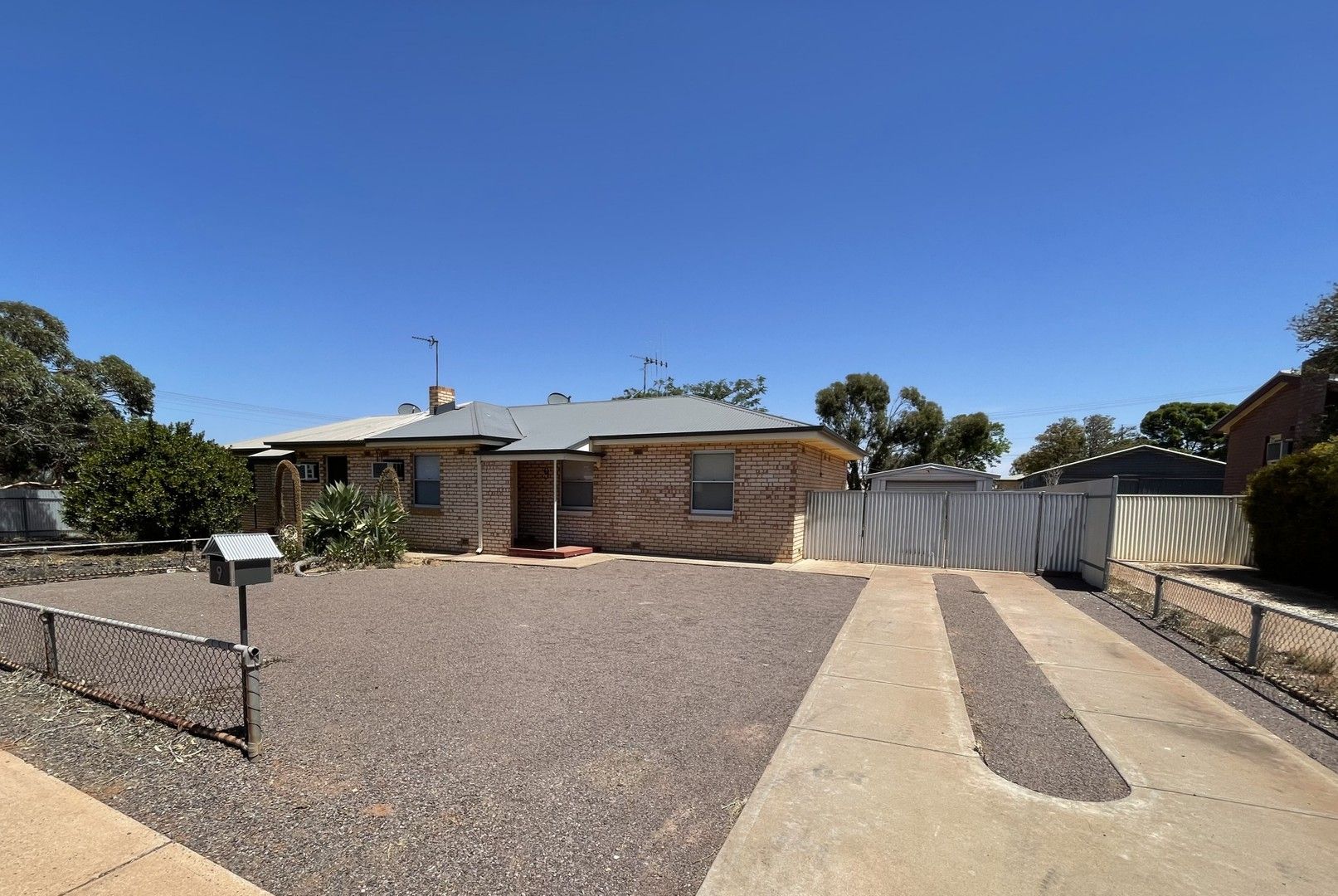 9 McMahon Street, Whyalla Norrie SA 5608 - Semi-detached For Rent | Domain