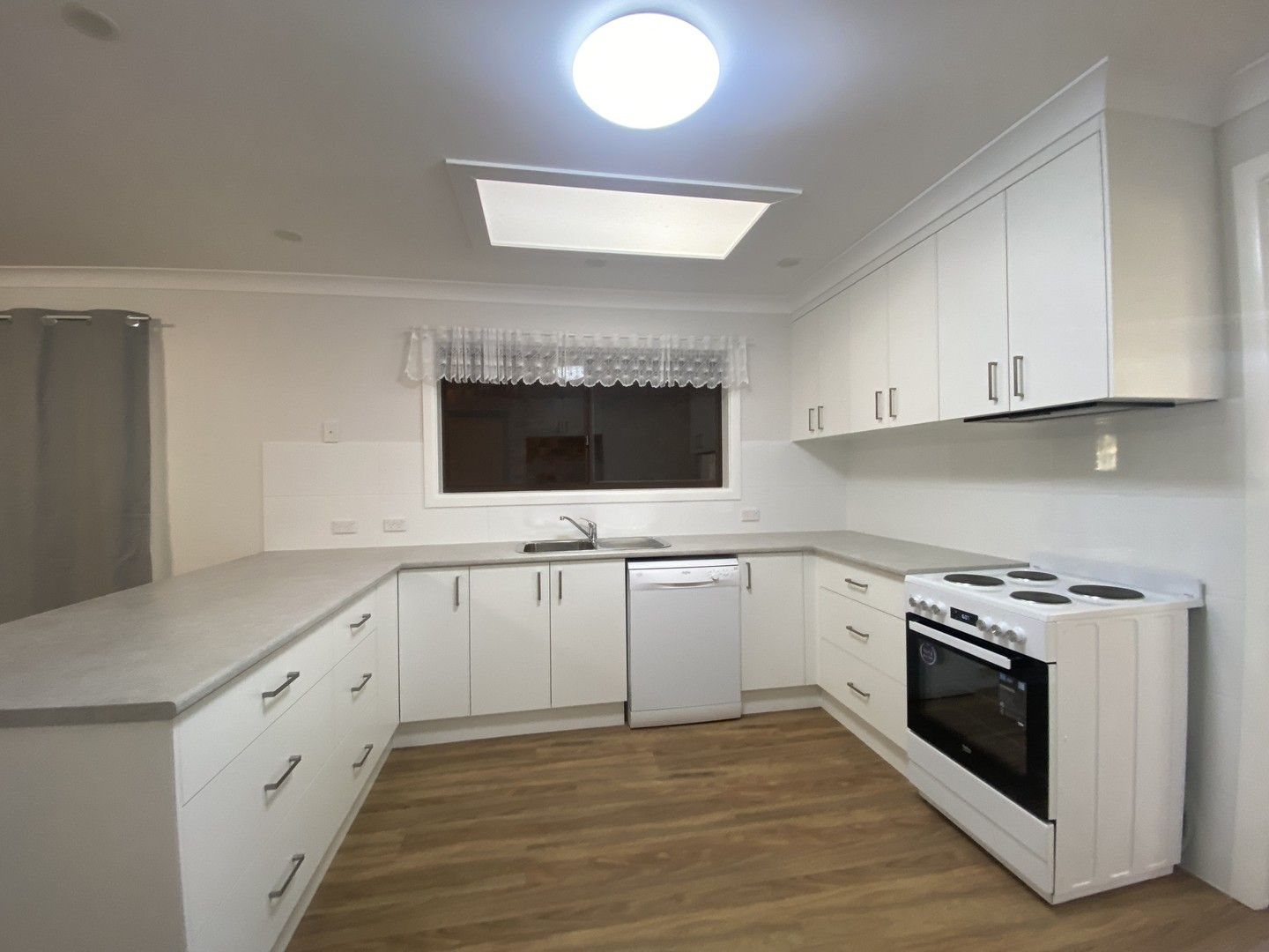 13 Hardy Avenue, Young NSW 2594 - House For Rent | Domain