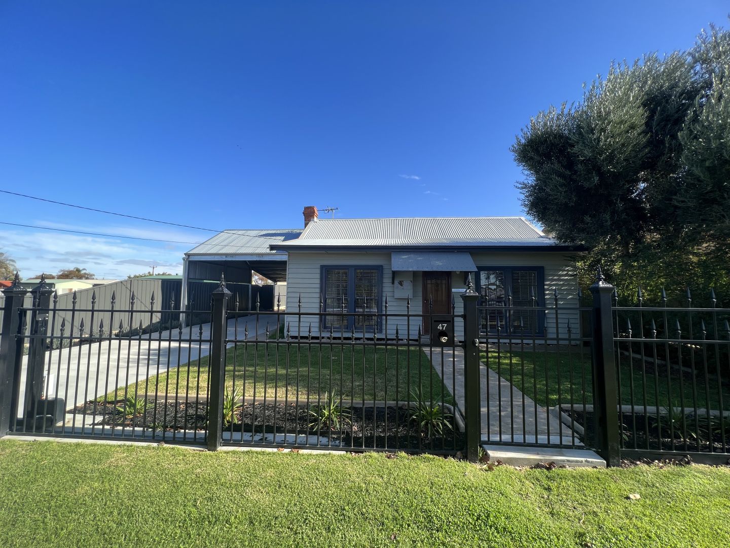47 Cureton Avenue, Mildura VIC 3500 - House For Rent | Domain