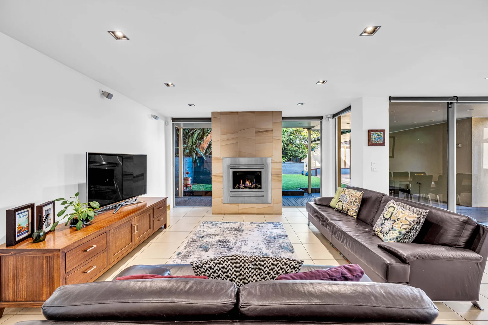 101 Woodlands Avenue, Pascoe Vale South VIC 3044 | Domain