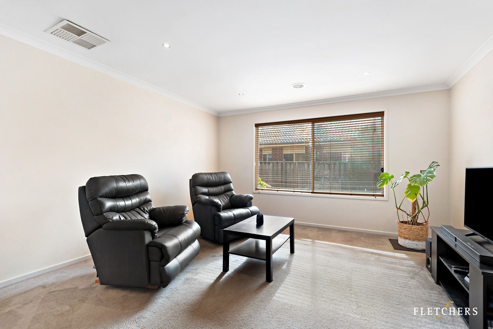 Sold 44 Thunderbolt Drive, Cranbourne East VIC 3977 on 21 Jan 2023 ...
