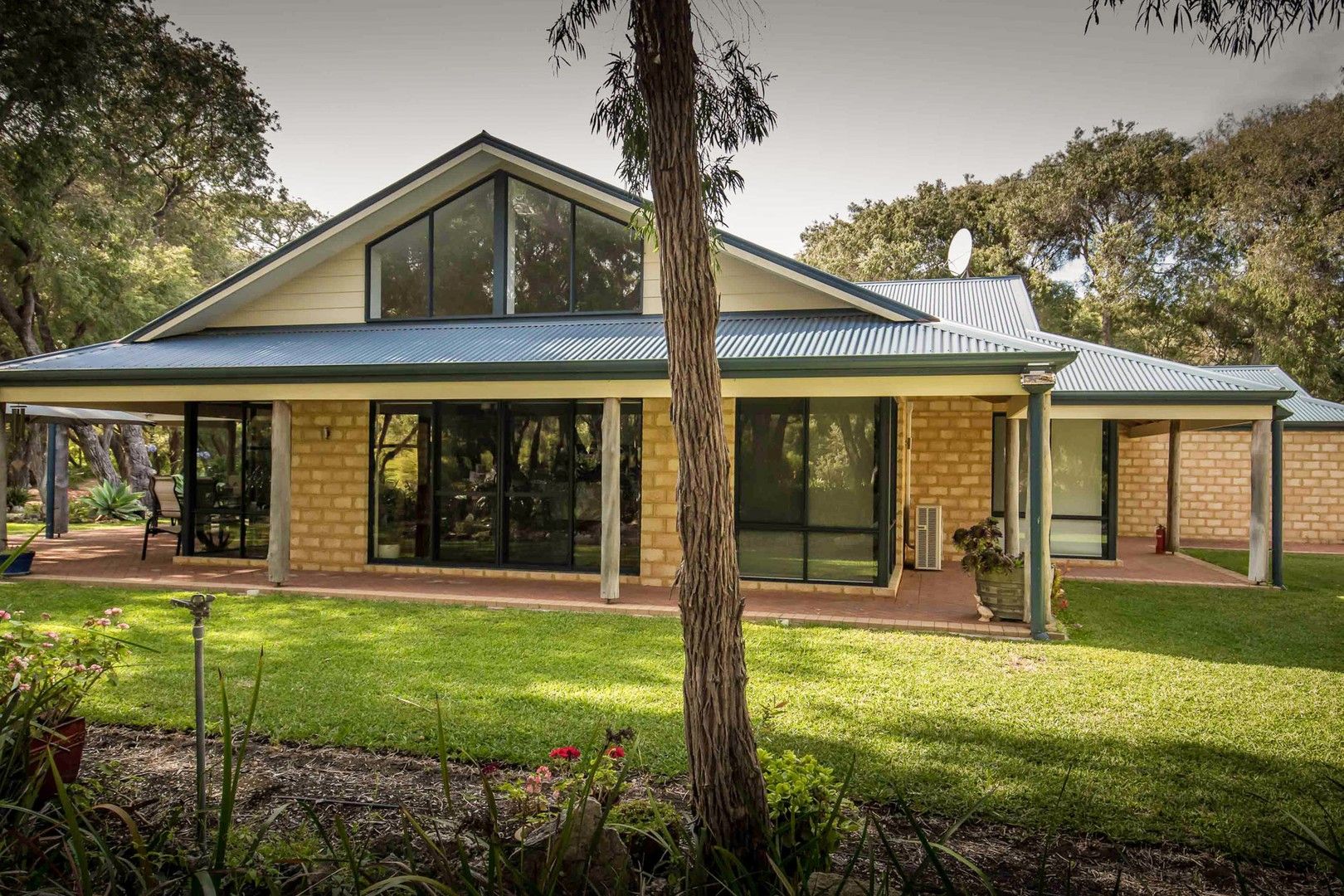 10 Davies Street, East Augusta WA 6290 | Domain