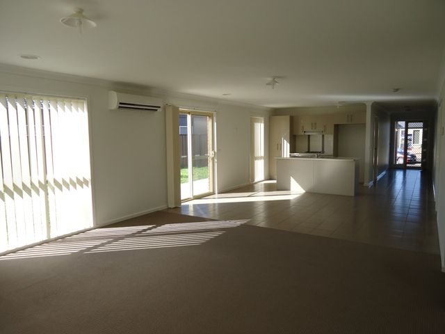 5 Vicky Court, Point Cook VIC 3030 - House For Rent | Domain