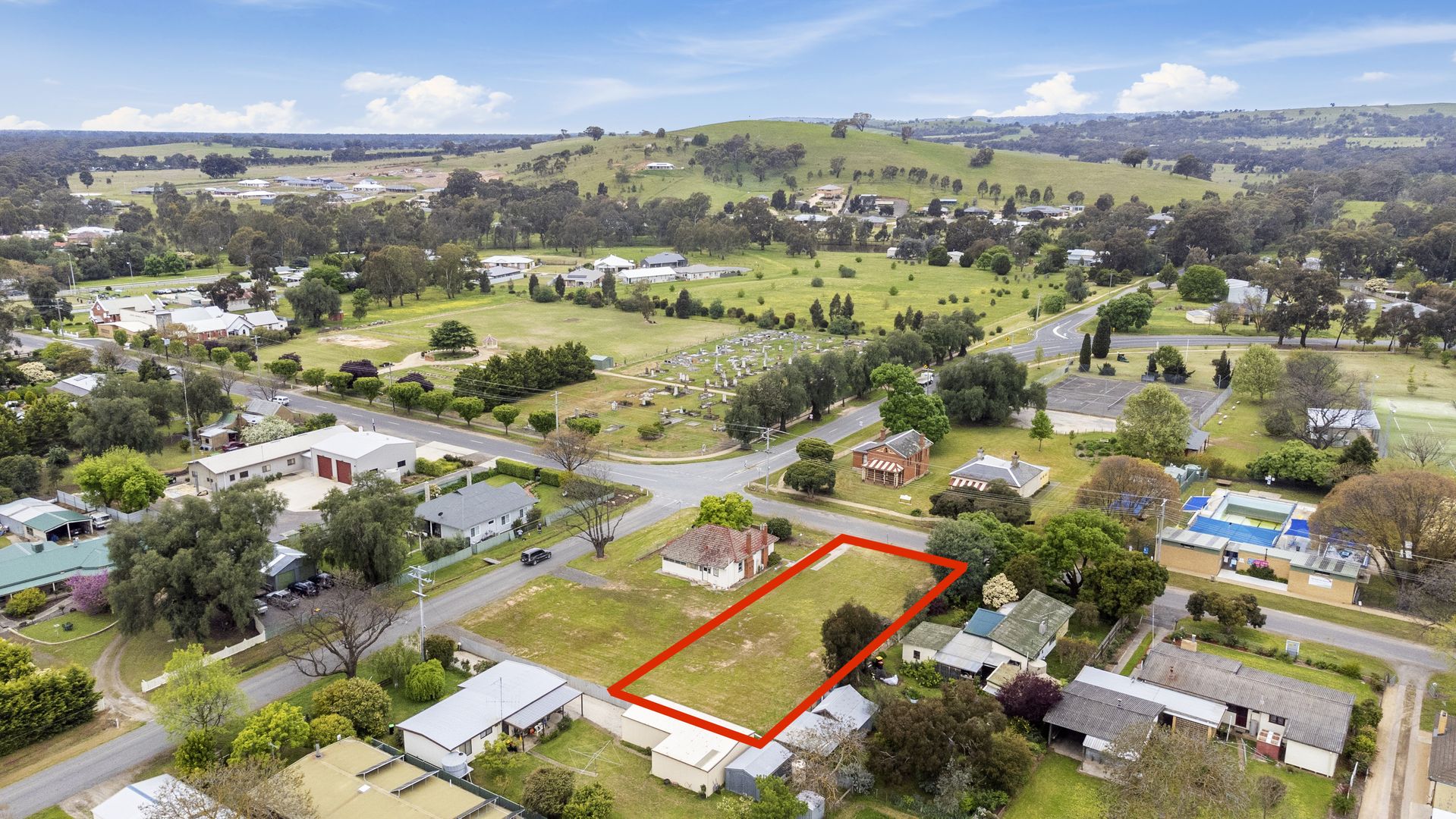 24 Queen Street, Avenel VIC 3664 | Domain