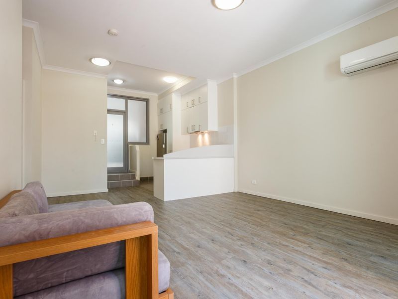 5/35 Malata Crescent, Success WA 6164 - Apartment For Rent | Domain