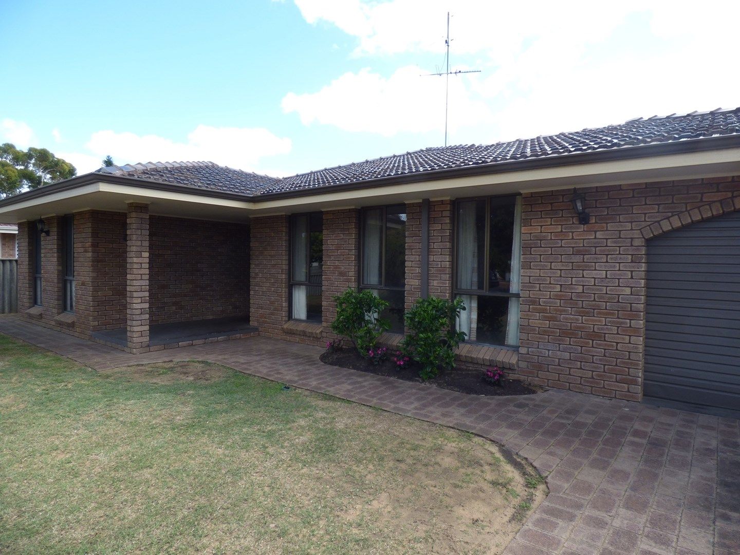 17 Simon Street, West Busselto | Property History & Address Research ...