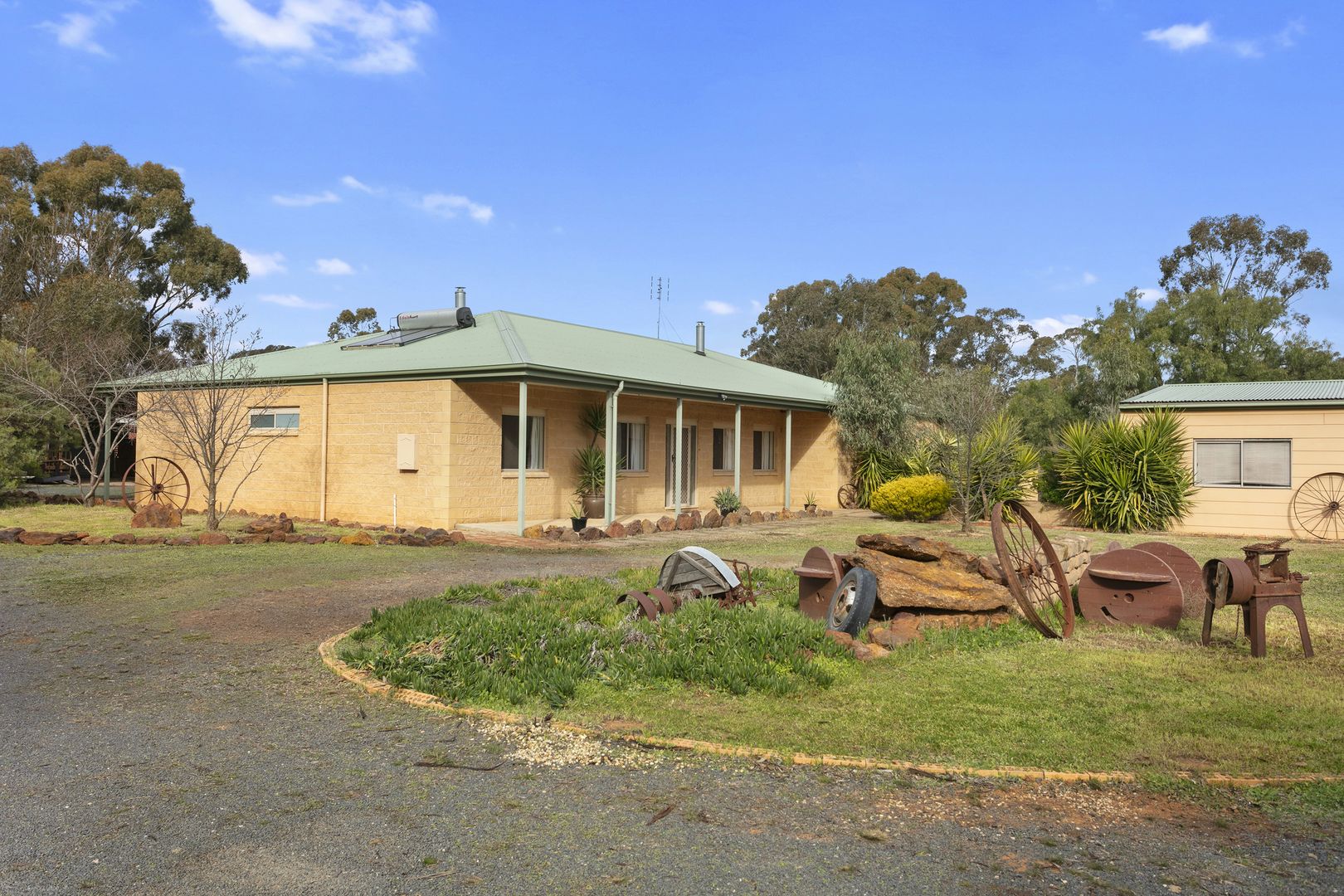 301 Logan-Wedderburn Road, Wedderburn | Property History & Address ...