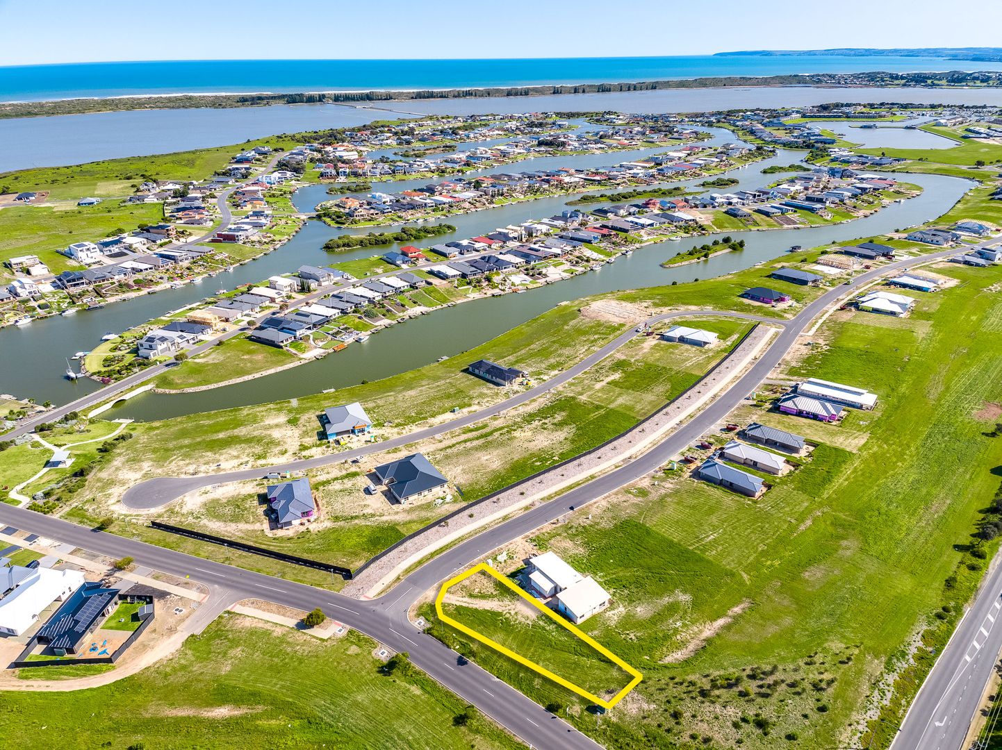 2 Victoria Parade, Hindmarsh Island SA 5214 | Domain
