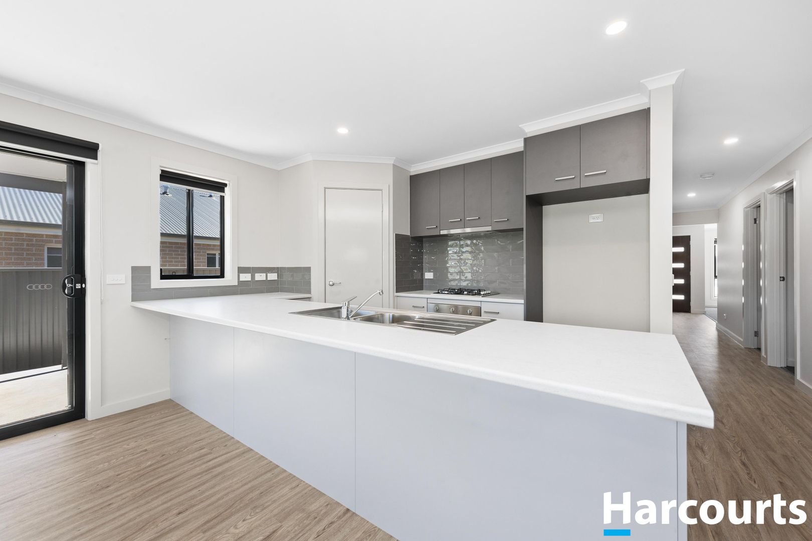 17 Henlix Court, Mount Clear VIC 3350 - House For Rent | Domain