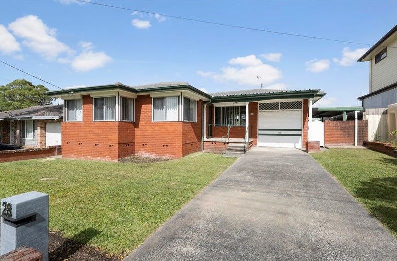 28 Dalton Ave, Kanwal NSW 2259 - House For Rent | Domain