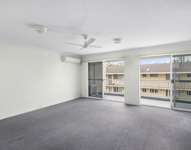 13/111 Frank Street, Labrador | Property History & Address Research ...