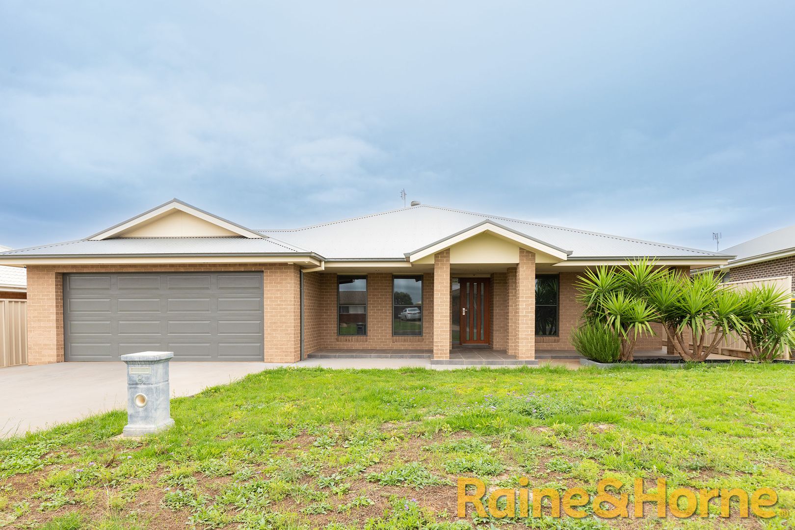 8 Tanderra Drive, Dubbo | Property History & Address Research | Domain