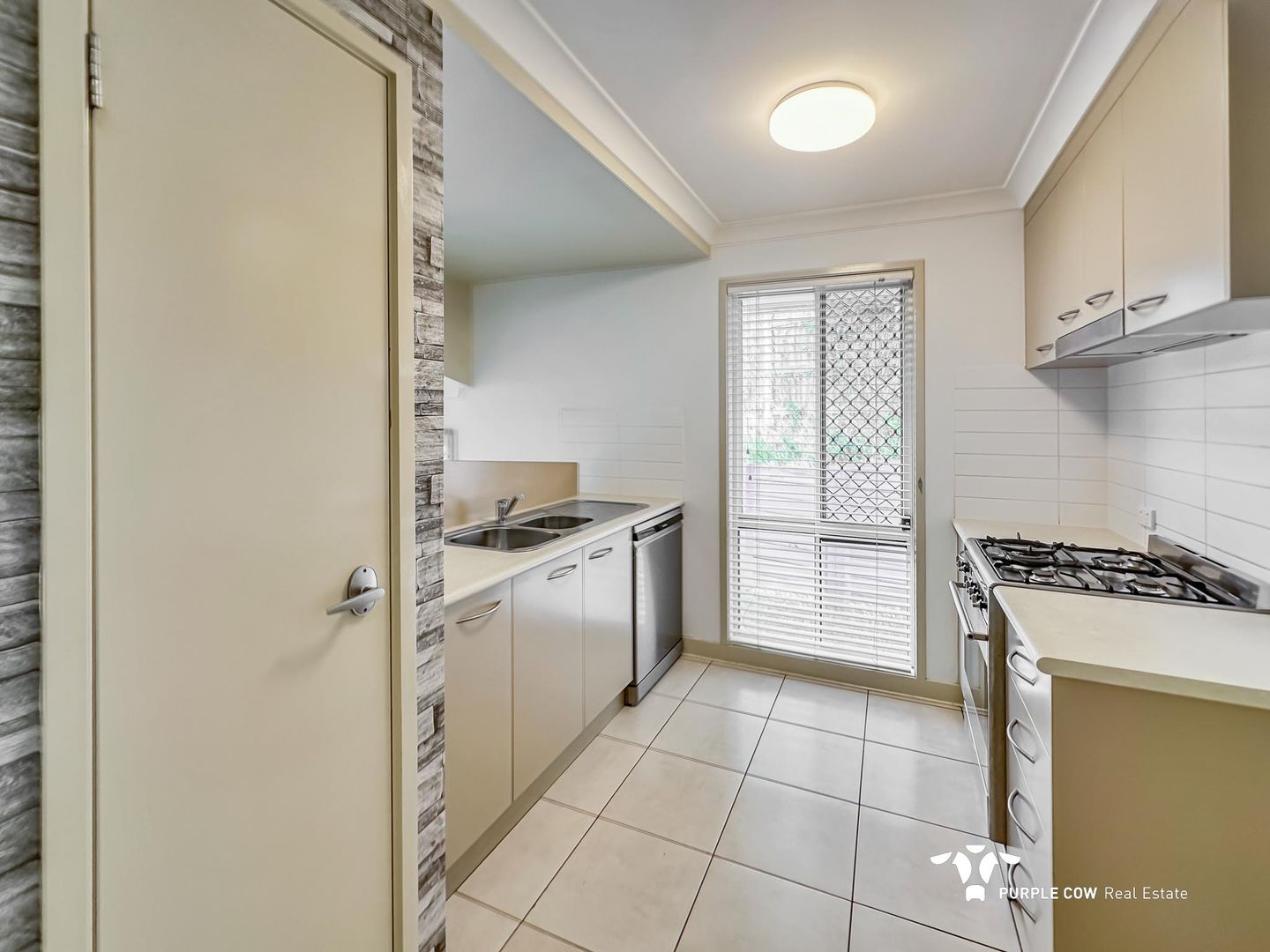 29 Escarpment Drive, Springfield QLD 4300 - House For Rent | Domain