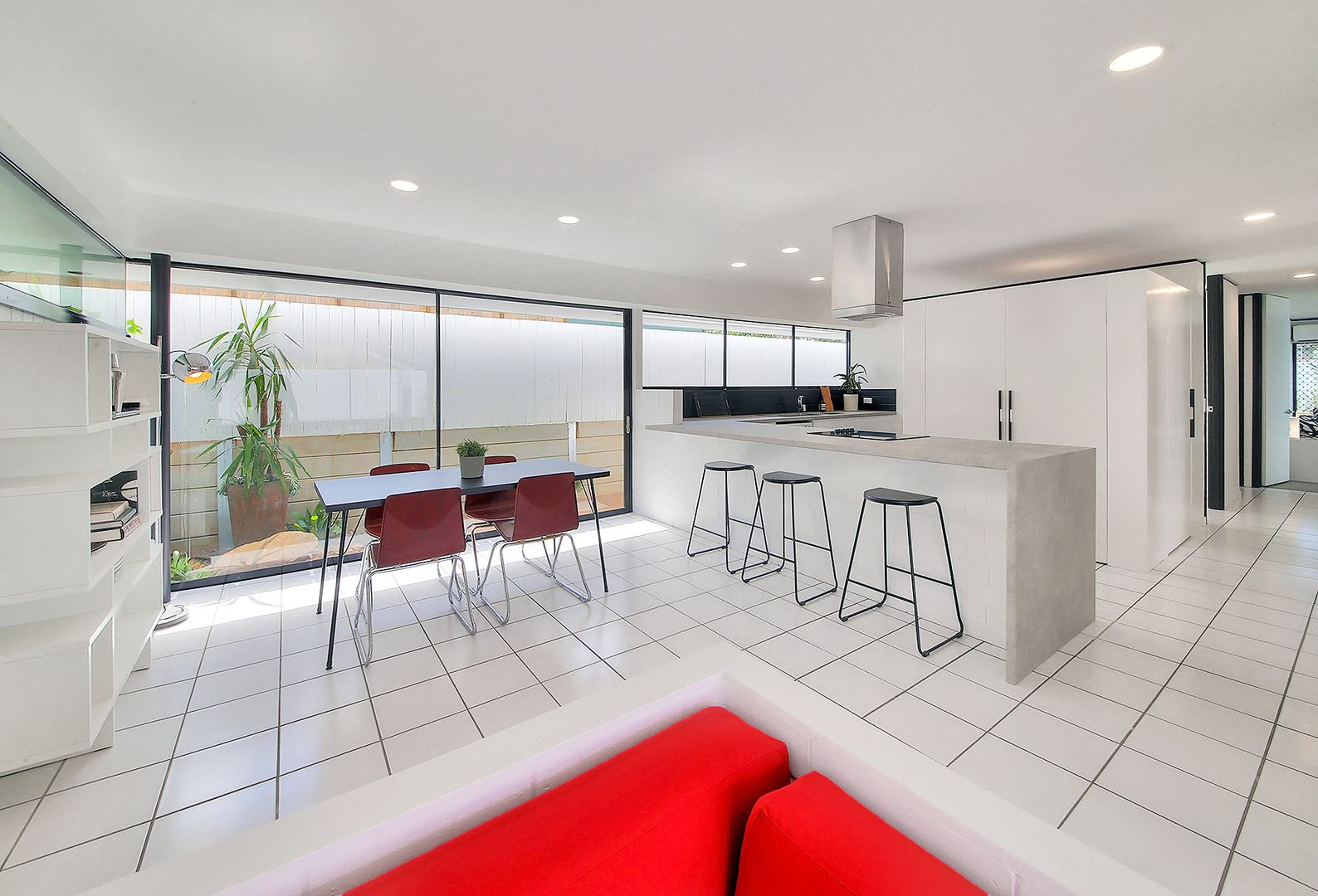 6A Redpath St, Wishart QLD 4122 - House For Rent - $750 | Domain