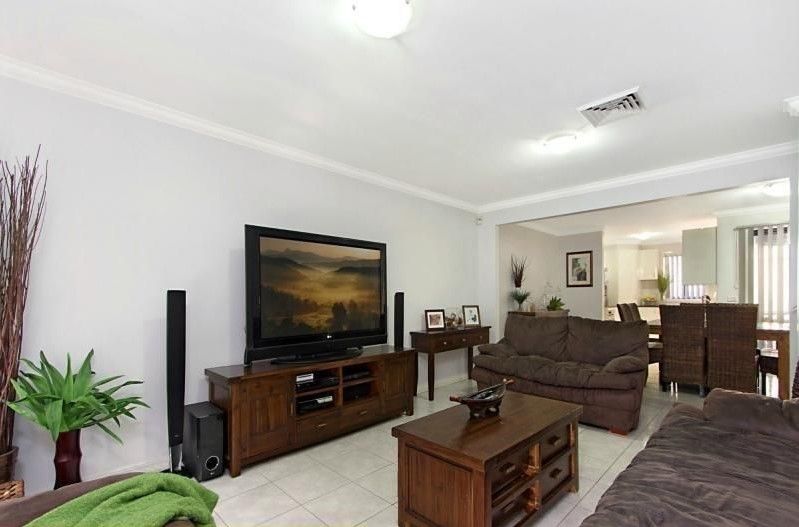 9/158-160 Canberra Street, St Marys NSW 2760 - Townhouse For Rent | Domain