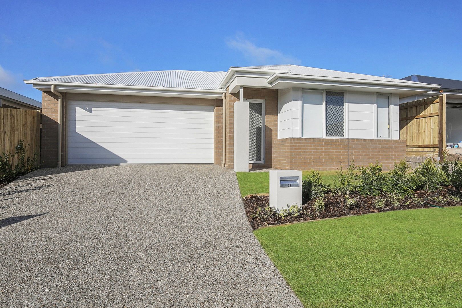 39 Lochridge St, Thornlands QLD 4164 - House For Rent | Domain