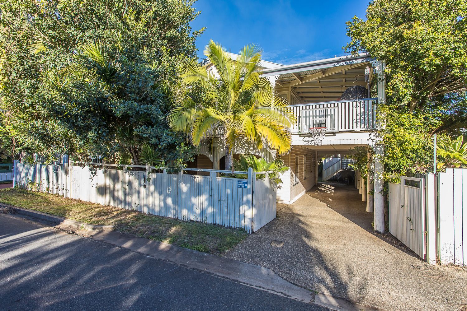 5 Oxford Place, Shorncliffe QLD 4017 - House For Rent | Domain