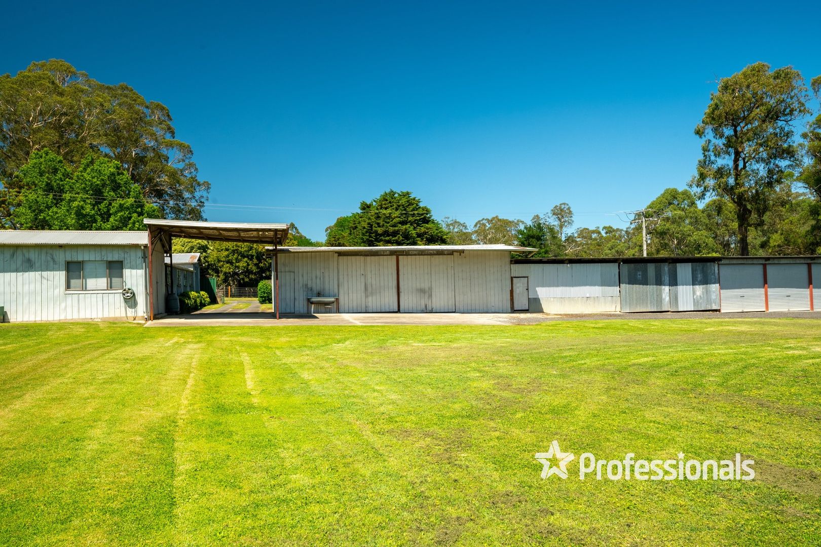 1890 Healesville Koo Wee Rup Road, Yellingbo VIC 3139 - House for Sale