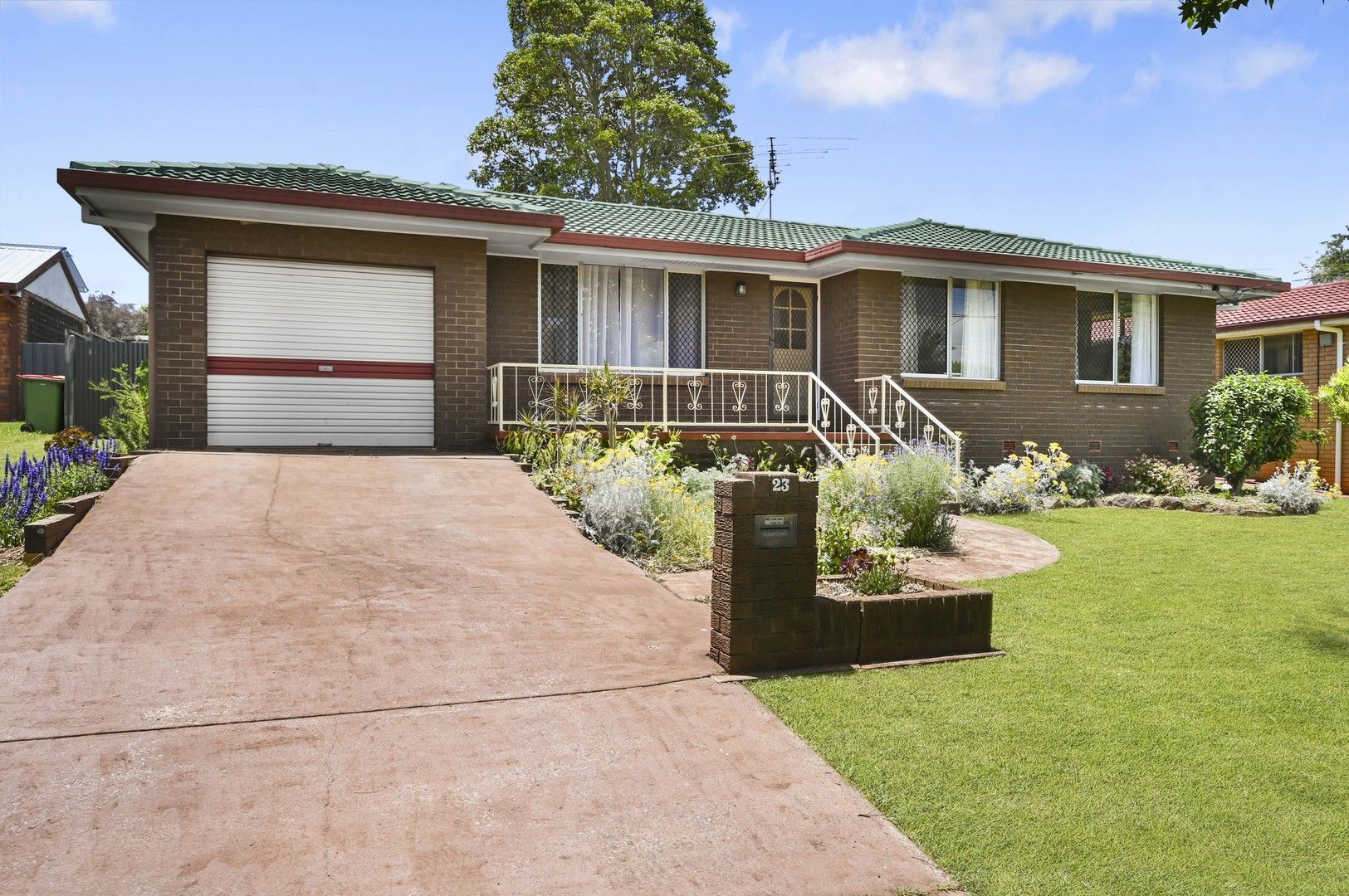 23 Debra St, Centenary Heights QLD 4350 - House For Rent | Domain