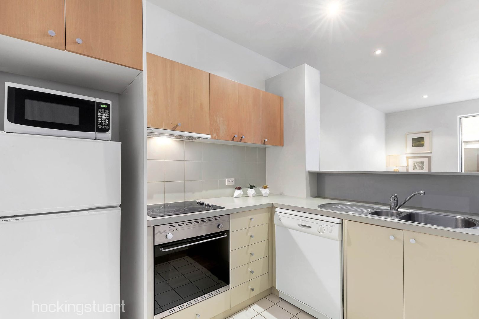 3/12 Acland Street, St Kilda VIC 3182 - Apartment For Rent | Domain