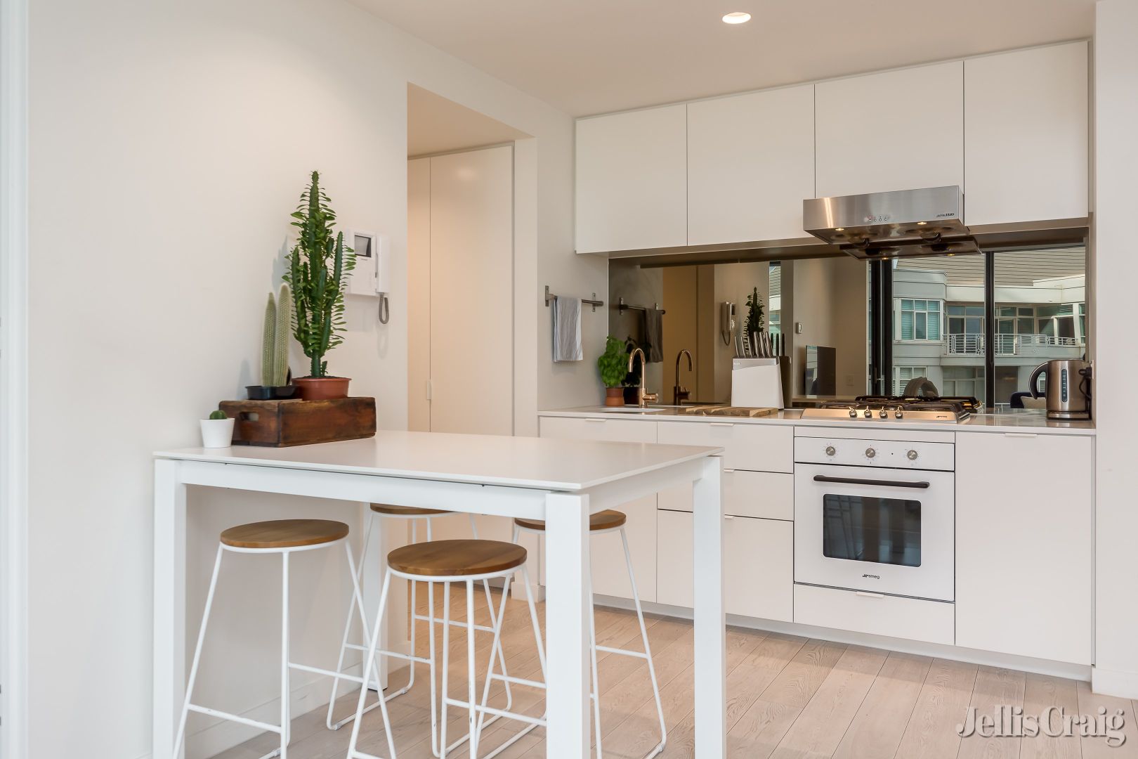 604/681 Chapel Street, South Yarra VIC 3141 - Apartment For Rent - $700 ...