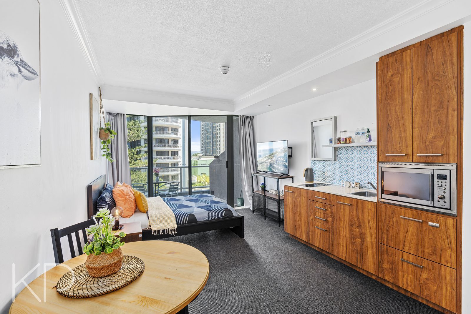 25 Laycock Street, Surfers Paradise QLD 4217 - Apartment For Rent ...