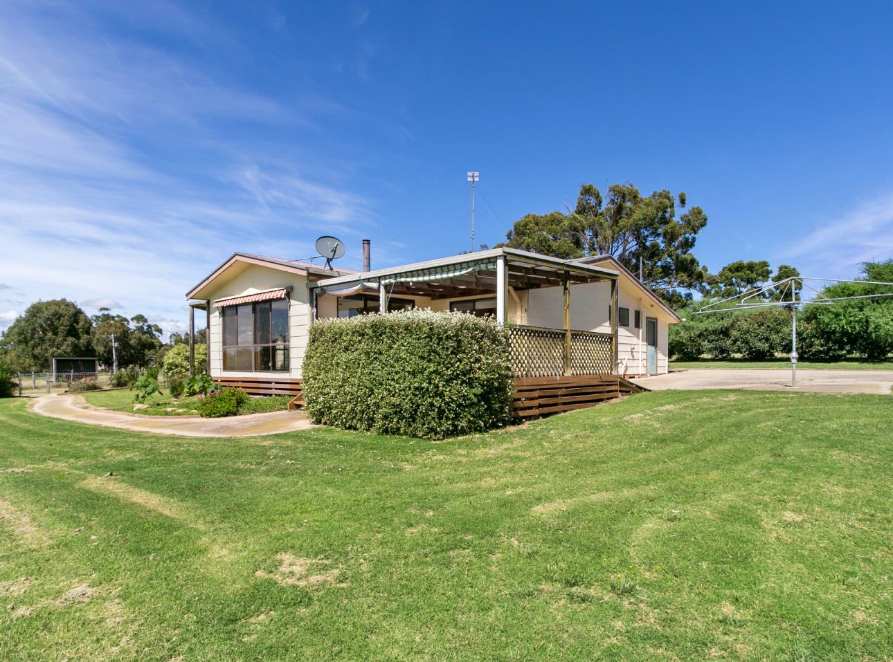 Lindenow South VIC 3875 - 3 beds house for Sale, $640,000 - 2019511980 ...