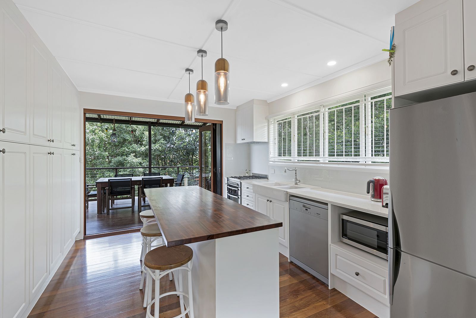 8 Besson Street, Stafford Heights | Property History & Address Research ...