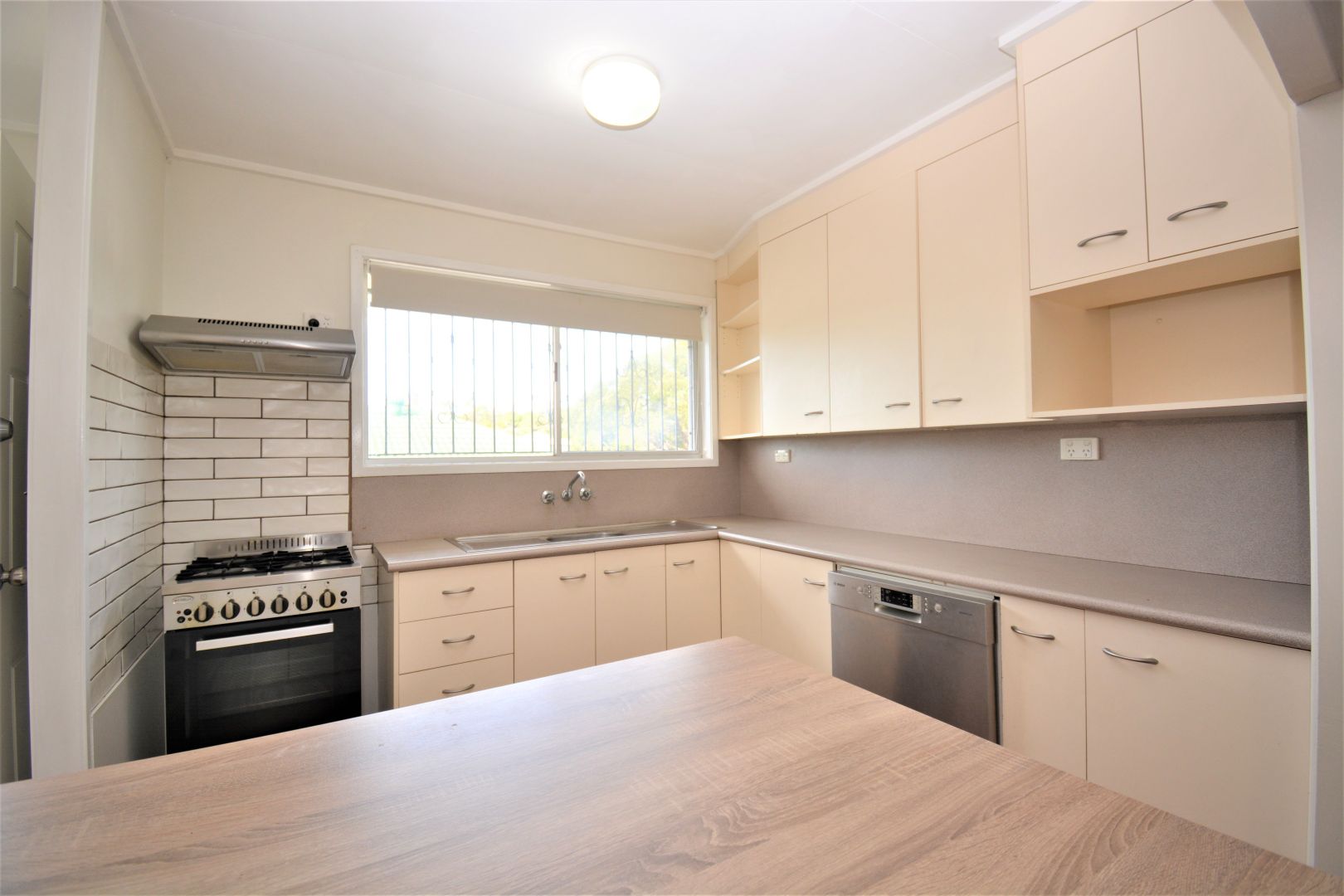 5 Lepus Street, Inala QLD 4077 - House For Rent - $500 | Domain