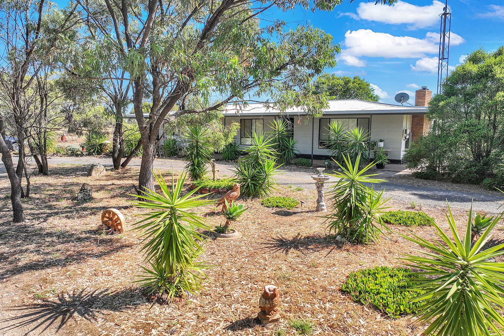 520 Wooroonook Road, Charlton VIC 3525 | Domain