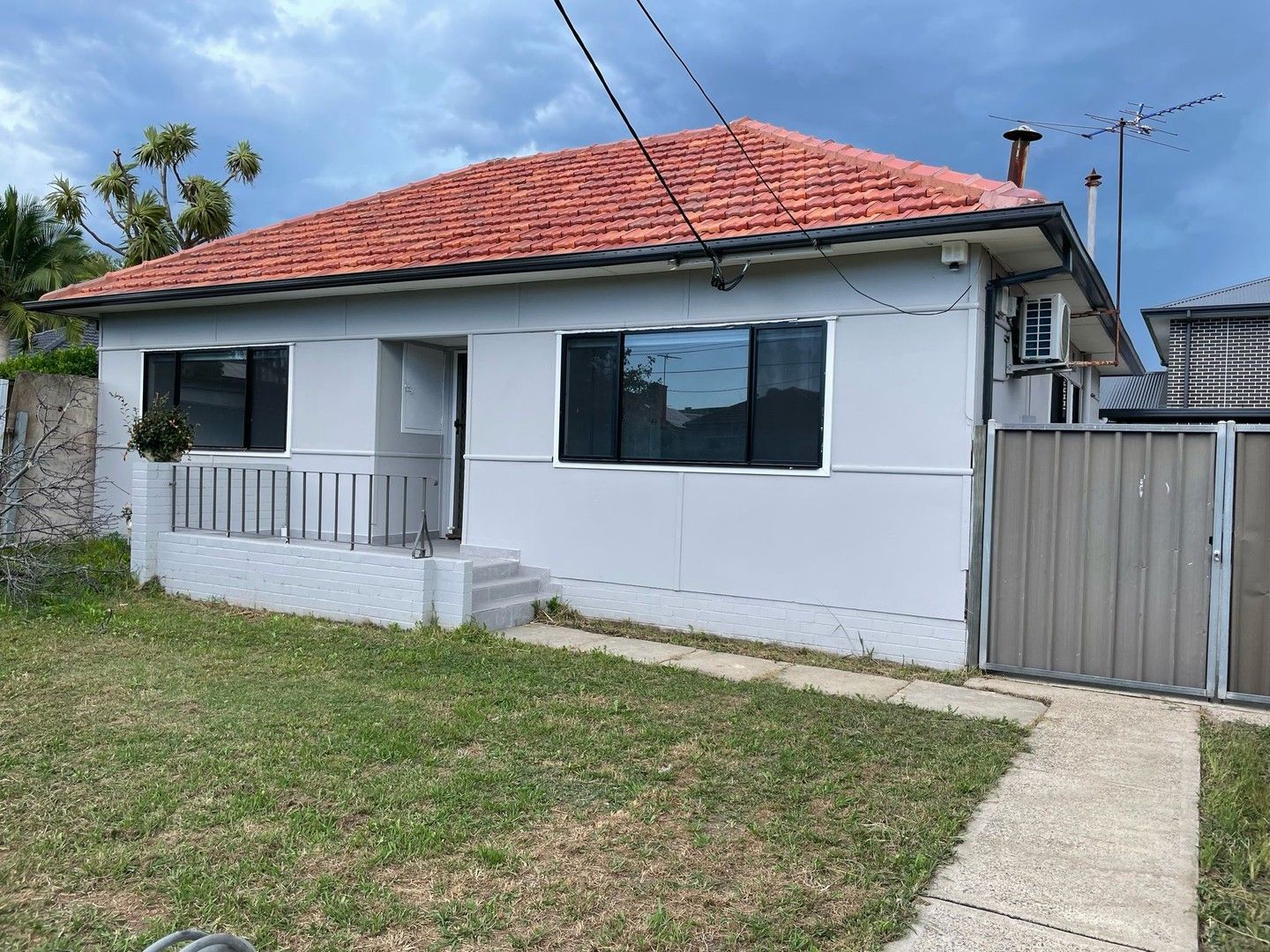 15 Bell Street, Riverwood NSW 2210 - House For Rent - $880 | Domain