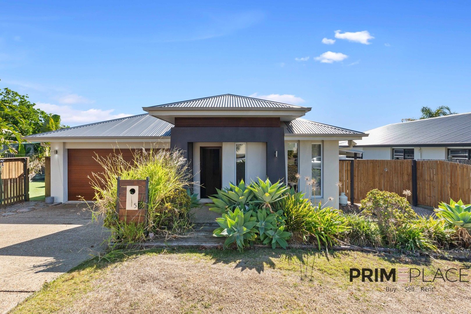 5 Hookes Terrace, Springfield Lakes QLD 4300 - House For Rent | Domain