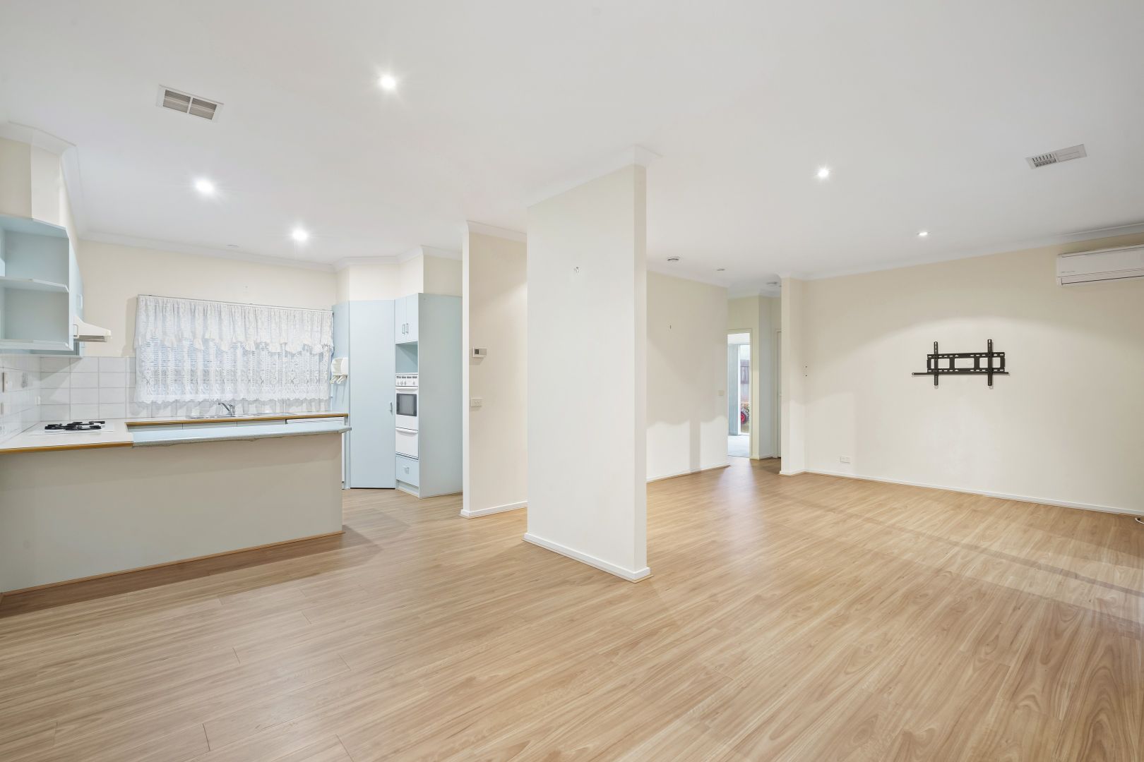 8 Clendon Court, Cheltenham VIC 3192 - House For Rent - $730 | Domain