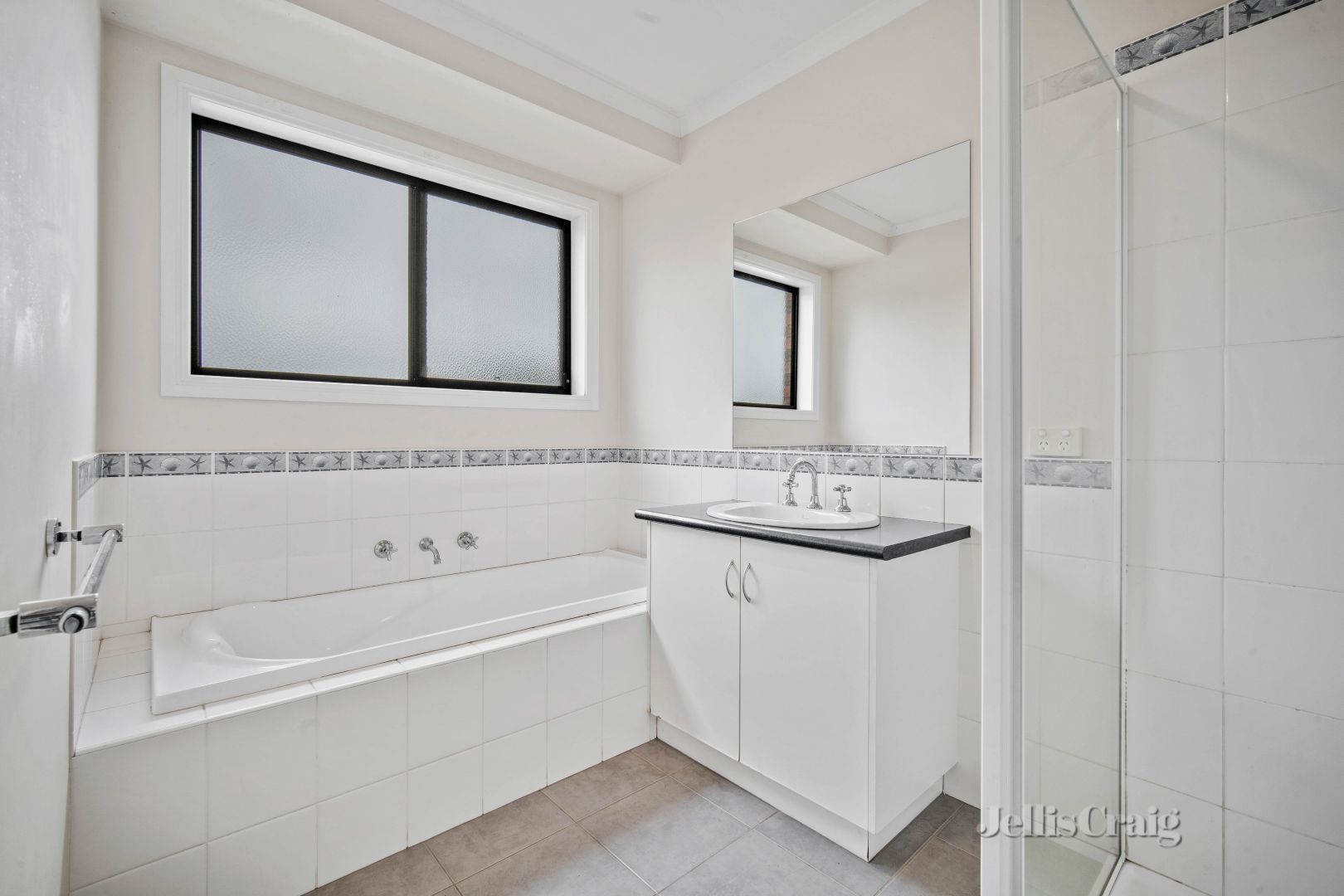 4 Lawless Place, Brown Hill VIC 3350 - House For Rent - $450 | Domain