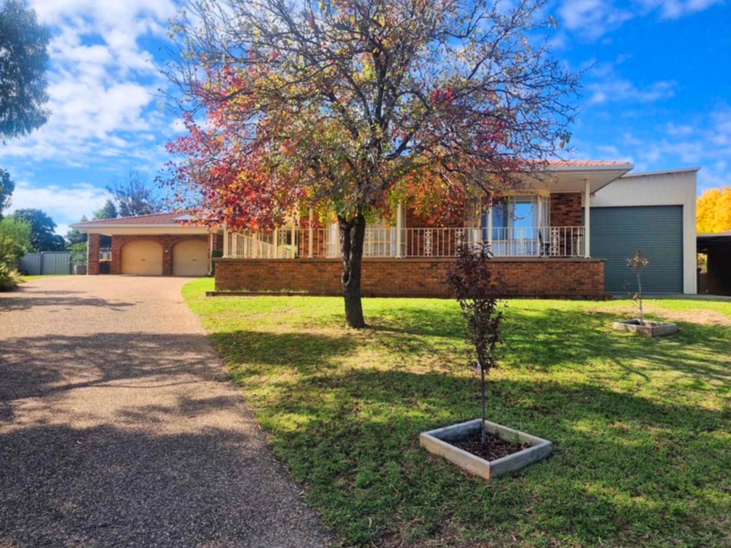 40 Pineview Circuit, Young NSW 2594 | Domain