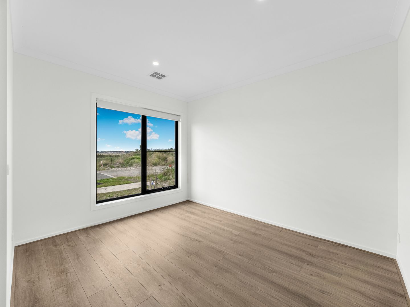 7 Yoho Road, Clyde VIC 3978 - House For Rent - $650 | Domain