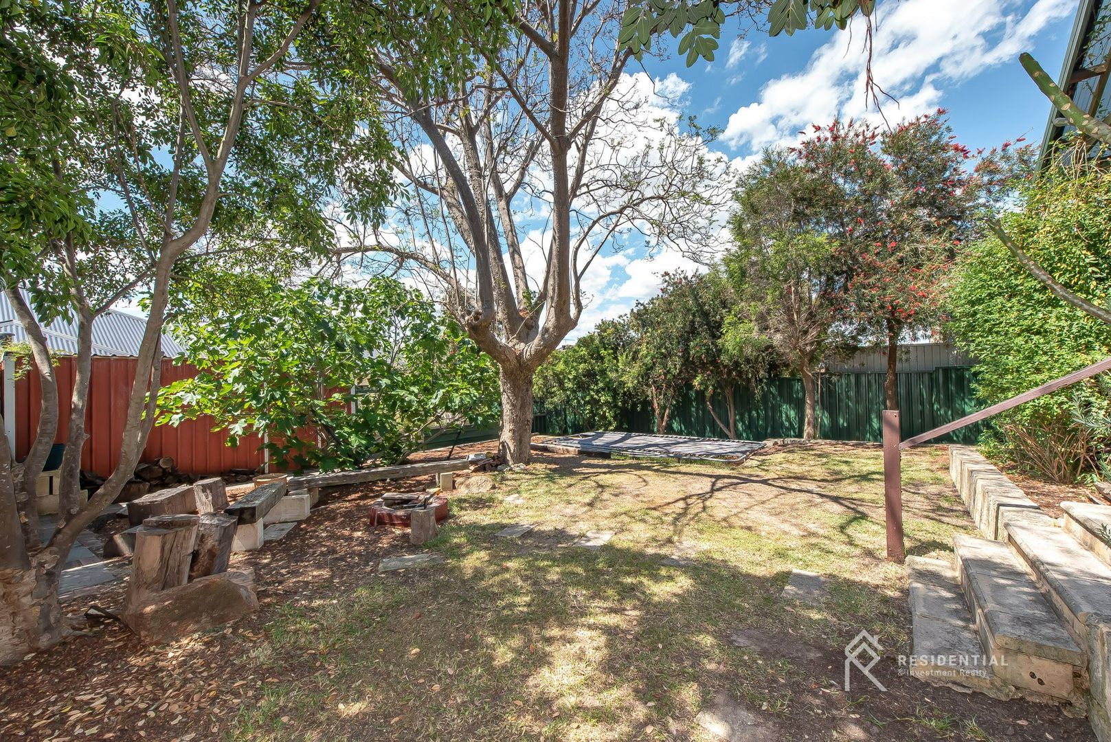 Sold 6 Shaw Place, Innaloo WA 6018 on 14 Nov 2022 - 2018181493 | Domain