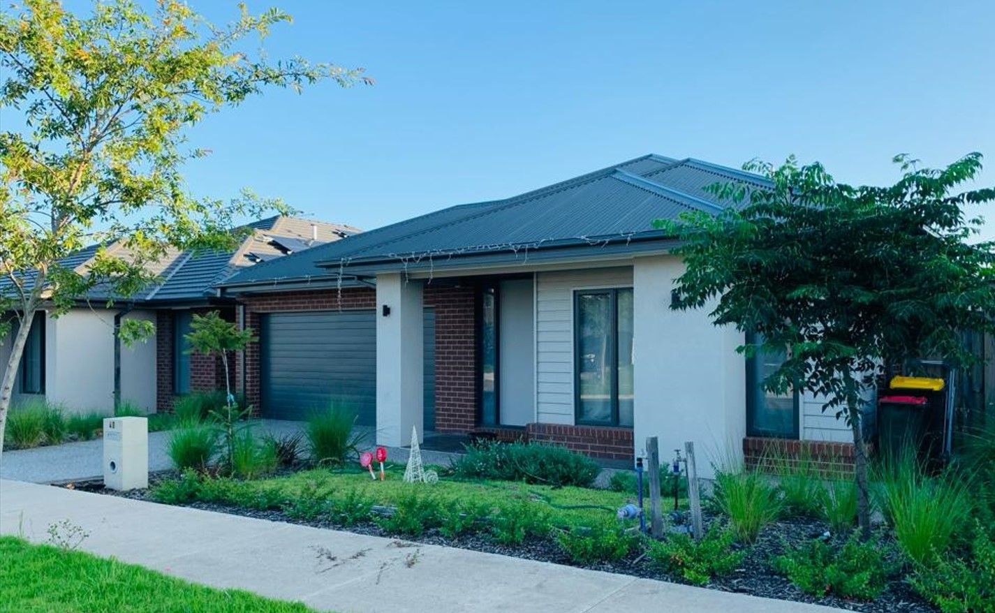 40 Bonhams Circuit, Manor Lakes VIC 3024 - House For Rent | Domain