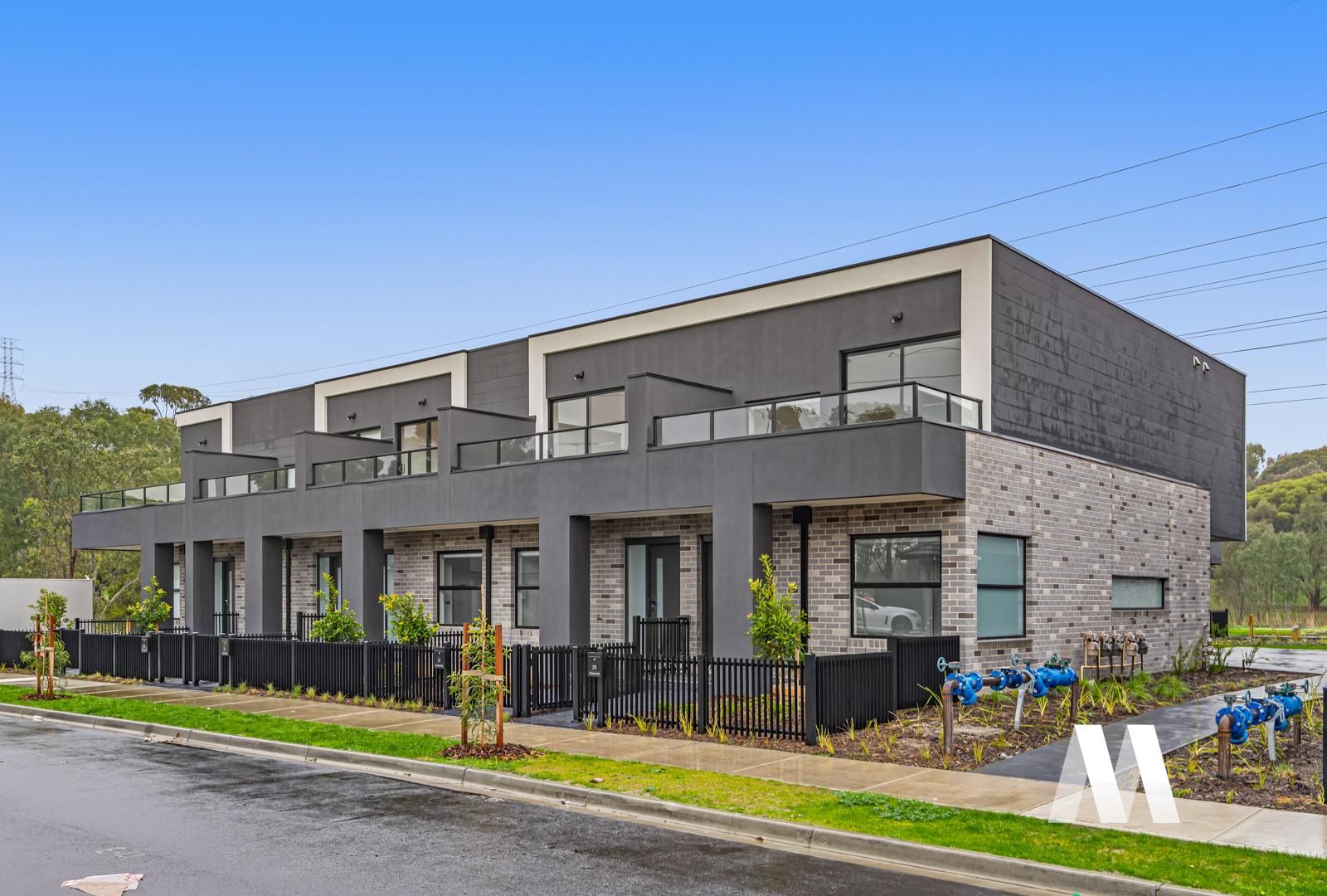 29 Pullyblank Parade, Bundoora VIC 3083 - Townhouse For Rent | Domain