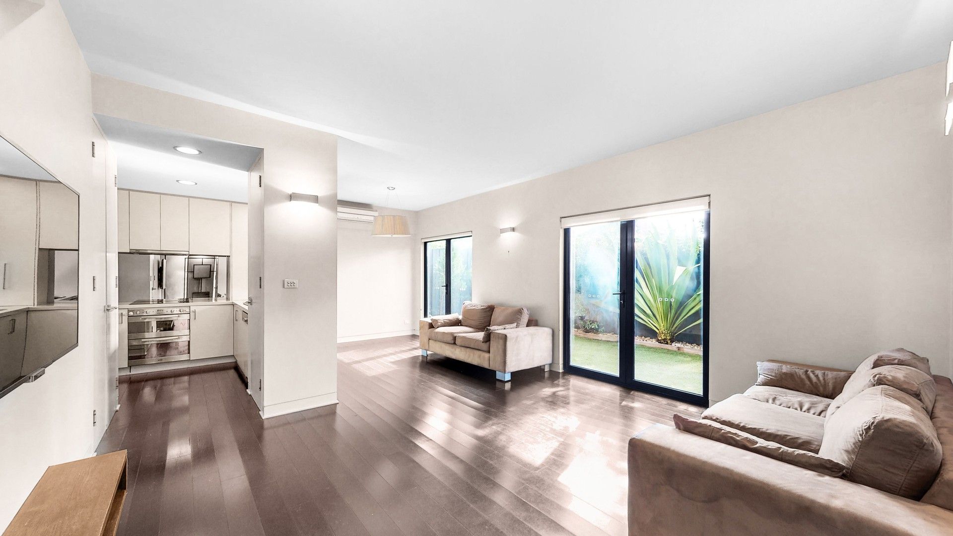 27 Erica Street, Windsor VIC 3181 - Townhouse For Rent | Domain