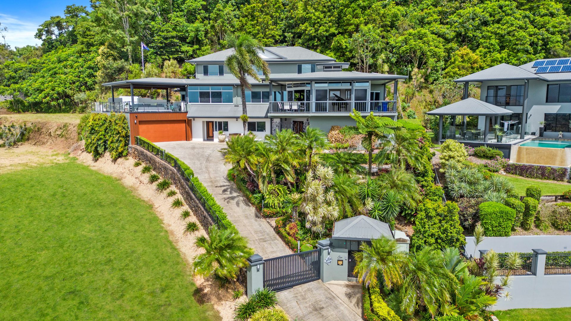 6 Strutton Place, Mooroobool QLD 4870 | Domain