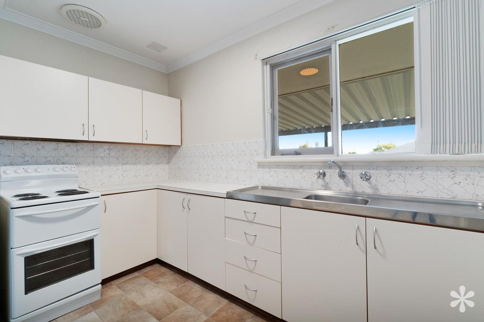 29 Doolette Street, Spearwood WA 6163 - House For Rent | Domain