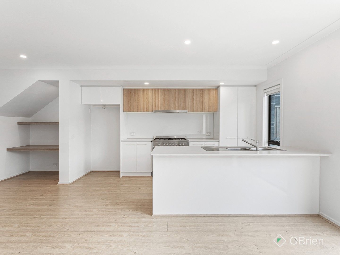 9 Saltbreeze Circuit, Clyde VIC 3978 - Townhouse For Rent | Domain