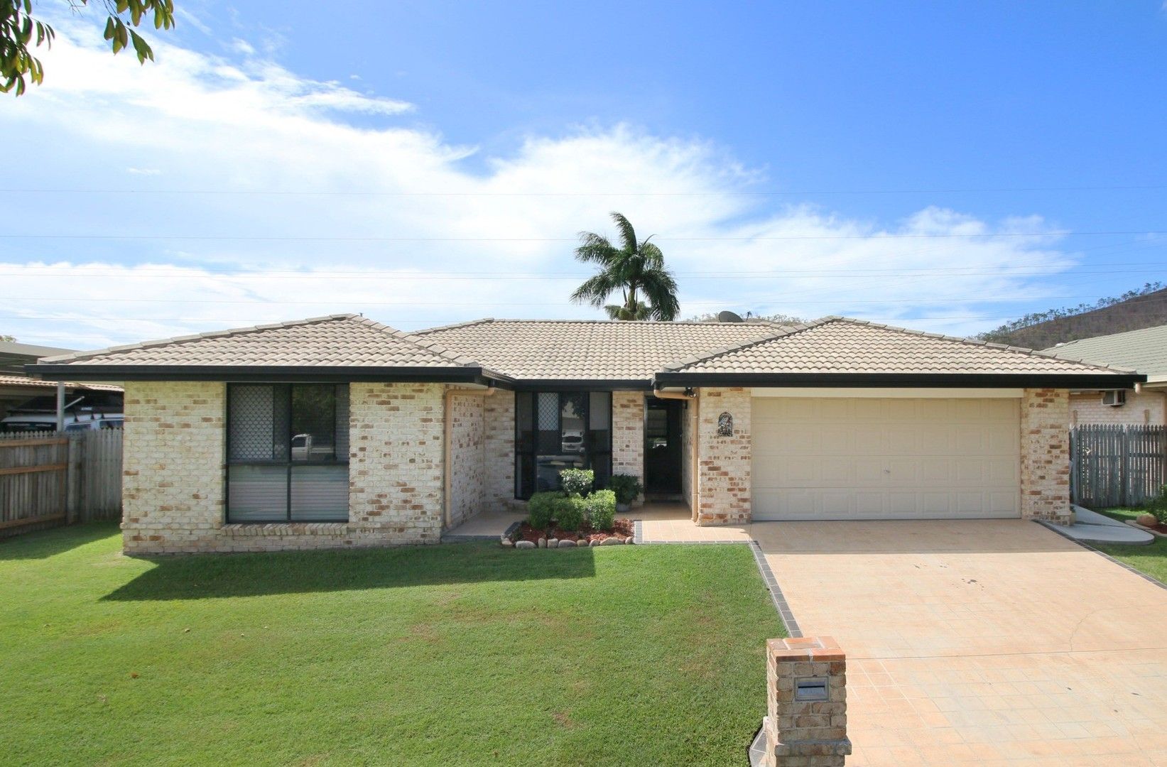 27 Dickenson Place, Kirwan QLD 4817 | Domain