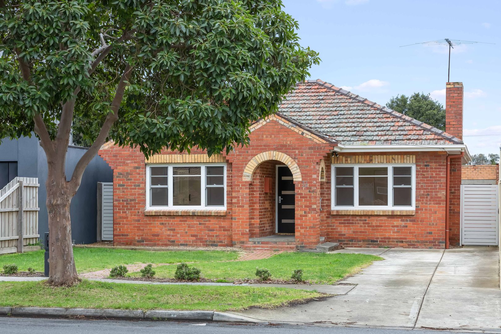 32 Tanner Grove, Northcote VIC 3070 - House For Rent - $930 | Domain