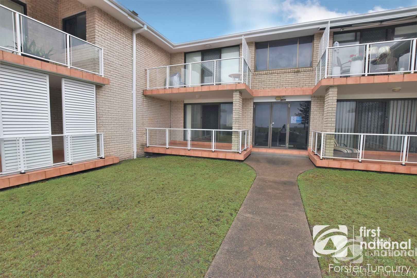 2/90 Head Street, Forster NSW 2428 - Apartment For Rent | Domain