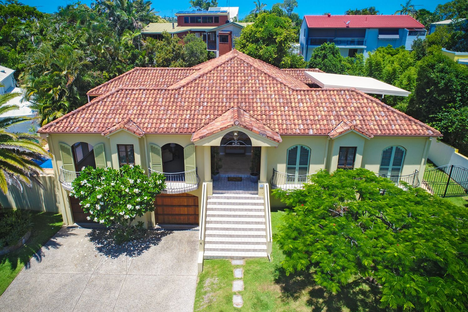 4 Tangmere Court, Noosa Heads | Property History & Address Research ...