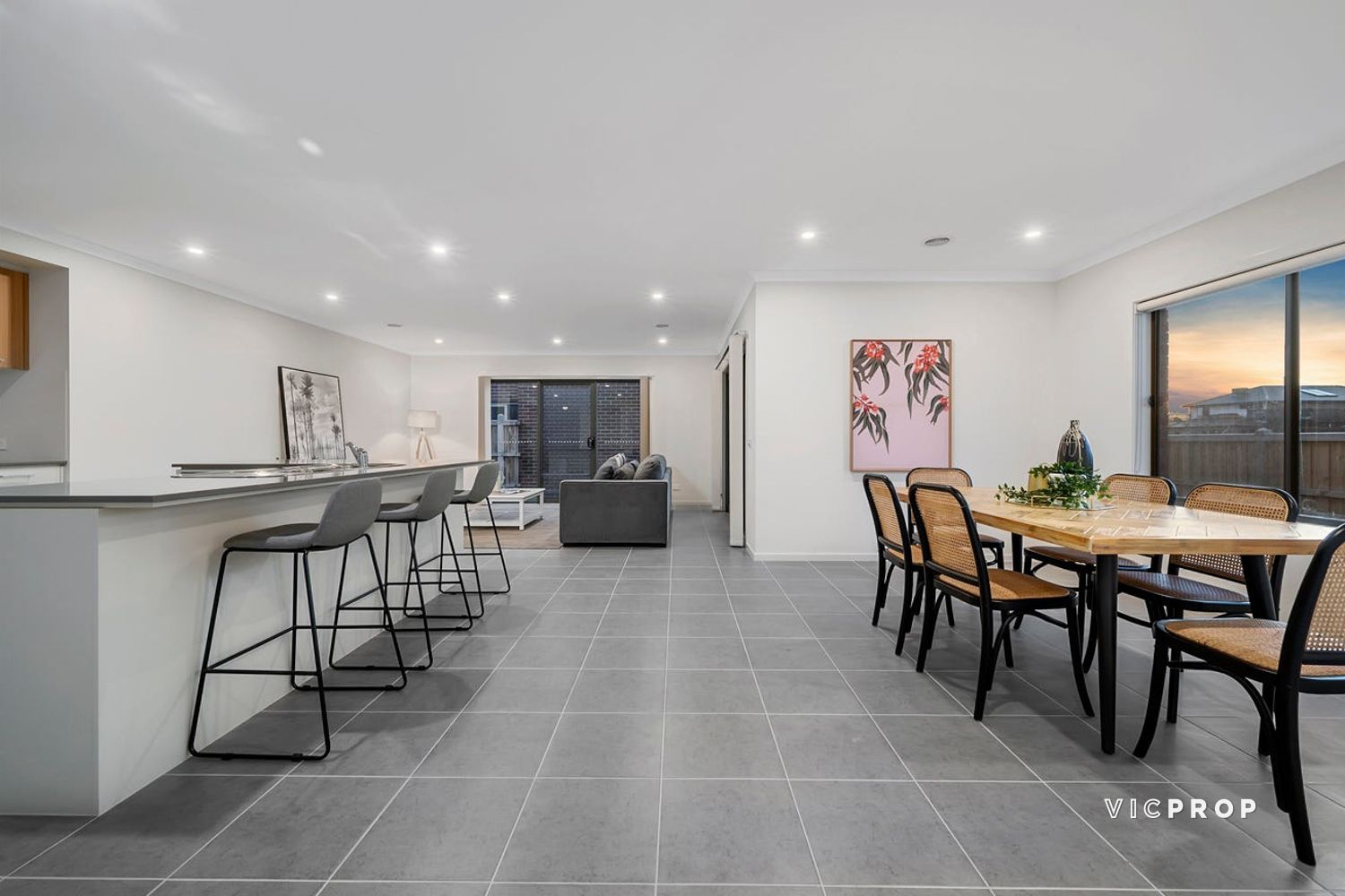 370 Saltwater Promenade, Point Cook VIC 3030 - House For Rent | Domain